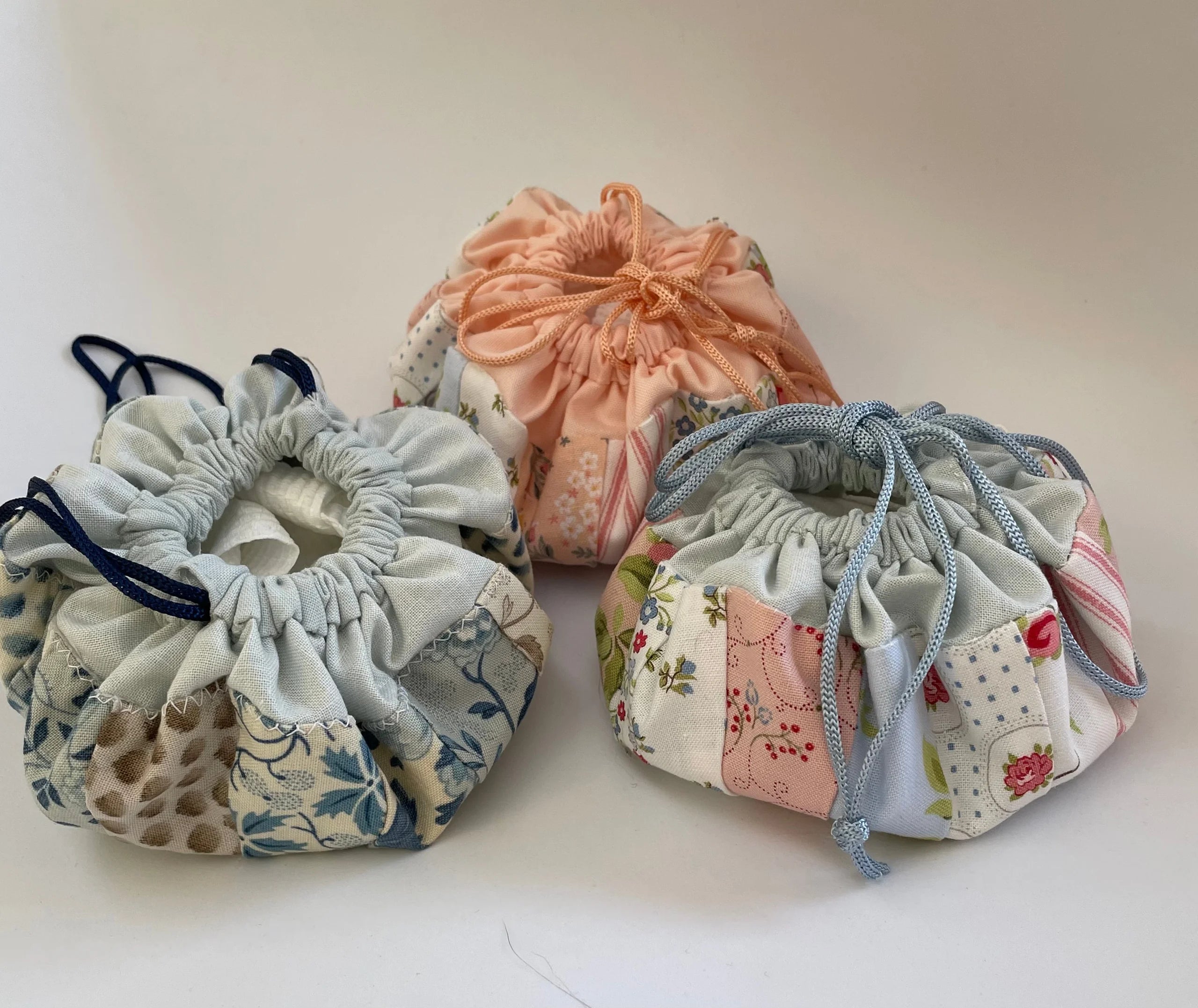 Hettie's Mini Sewing Bag – Thread, Needlework & Patchwork